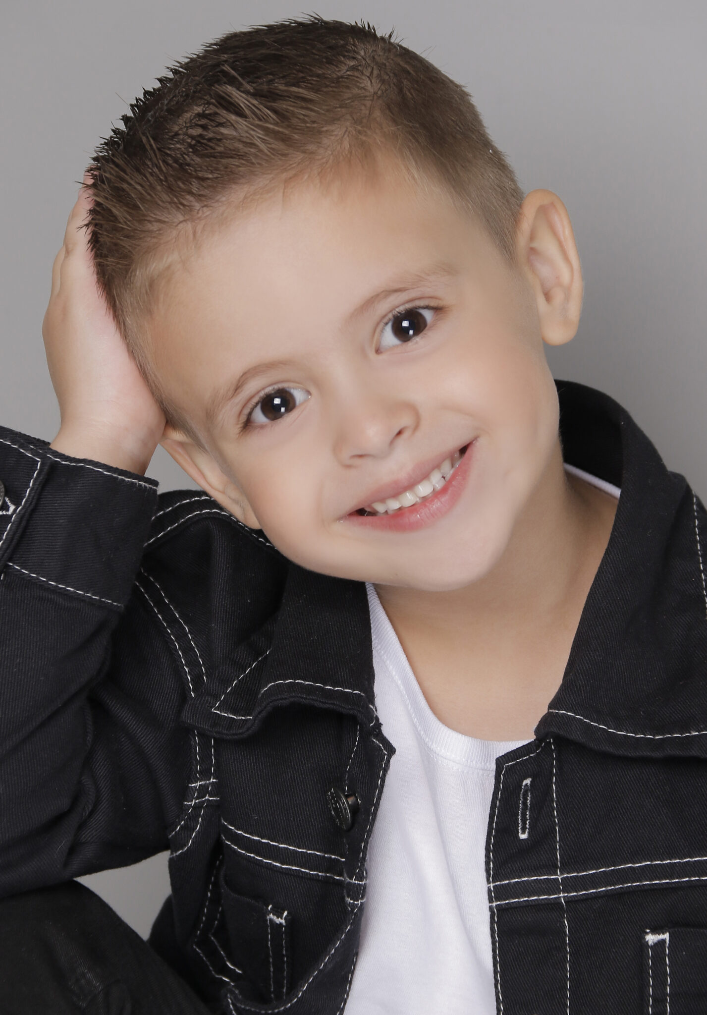 VINICIUS PEREIRA – WR Models